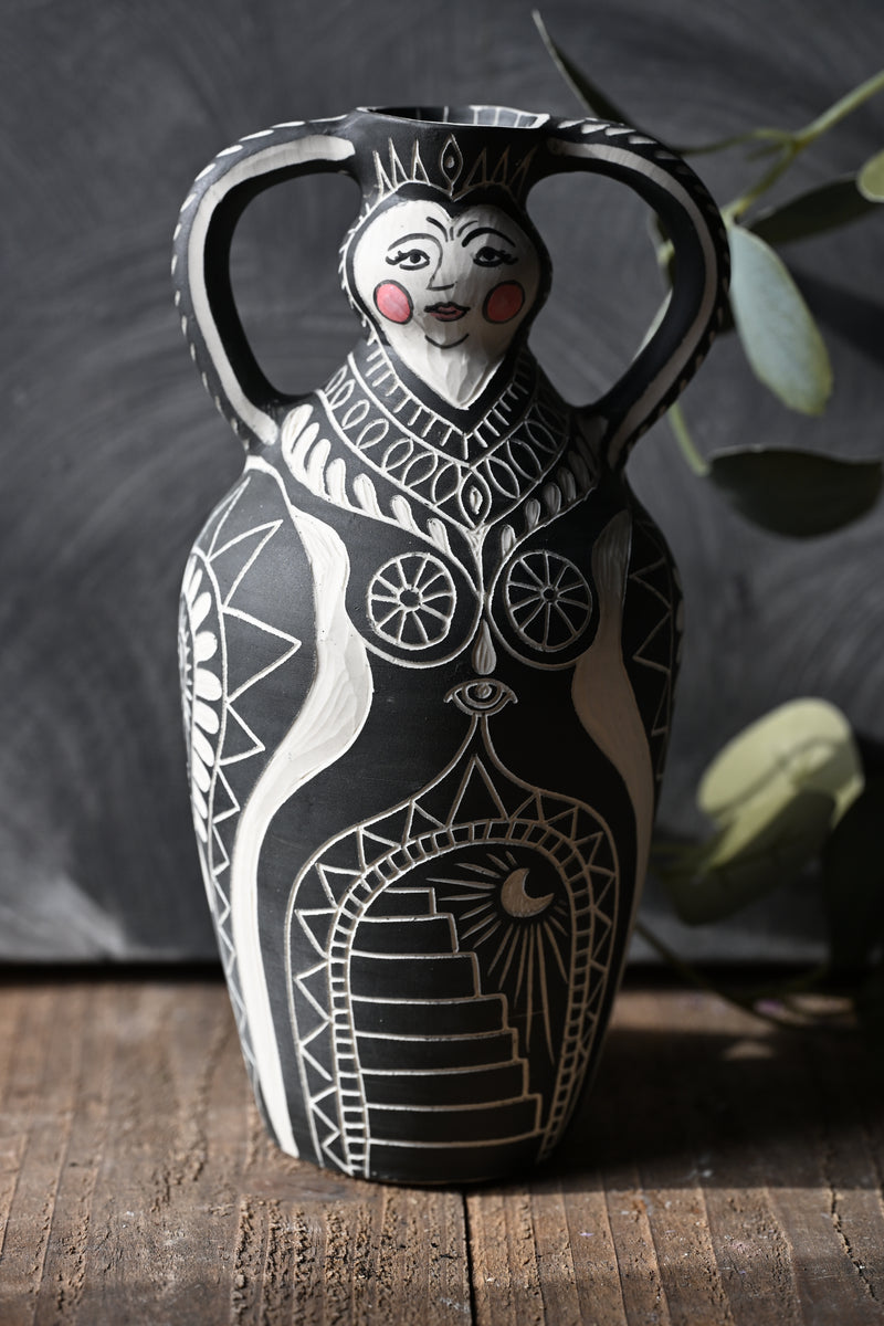 Divine Feminine Vase No. 4 – Native House Ceramic Co.