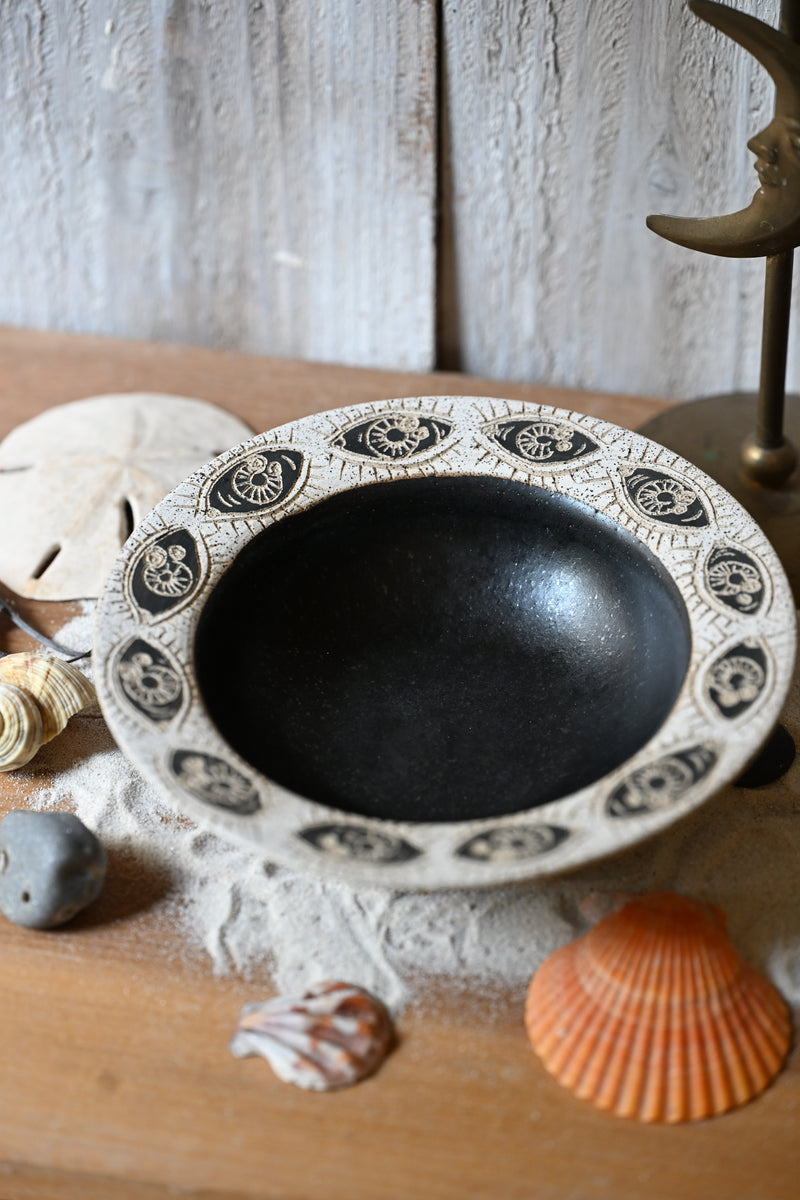 Scrying Dish No. 5 – Native House Ceramic Co.
